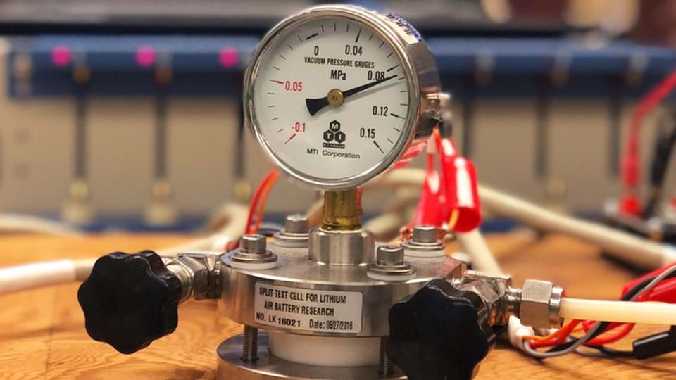 New design of lithium-air battery is step towards next generation of ...