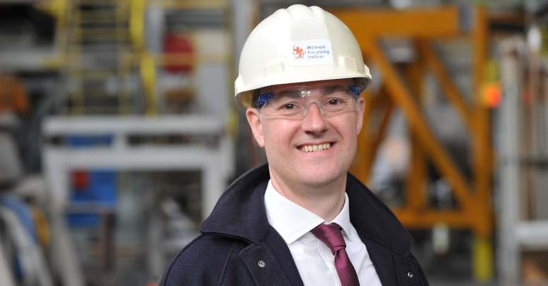 New RAEng Fellows includes three IChemE members - News - The Chemical ...