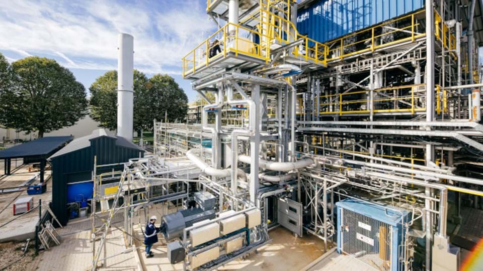 Coolbrook successfully cracks naphtha in its electric steam cracking ...