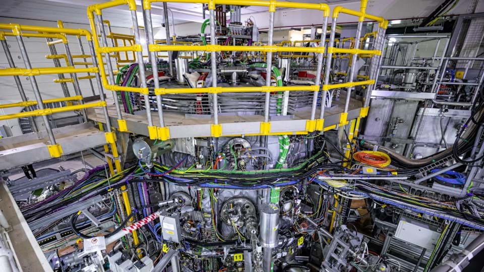 Breakthrough in fusion: UKAEA suppresses plasma instabilities in world ...